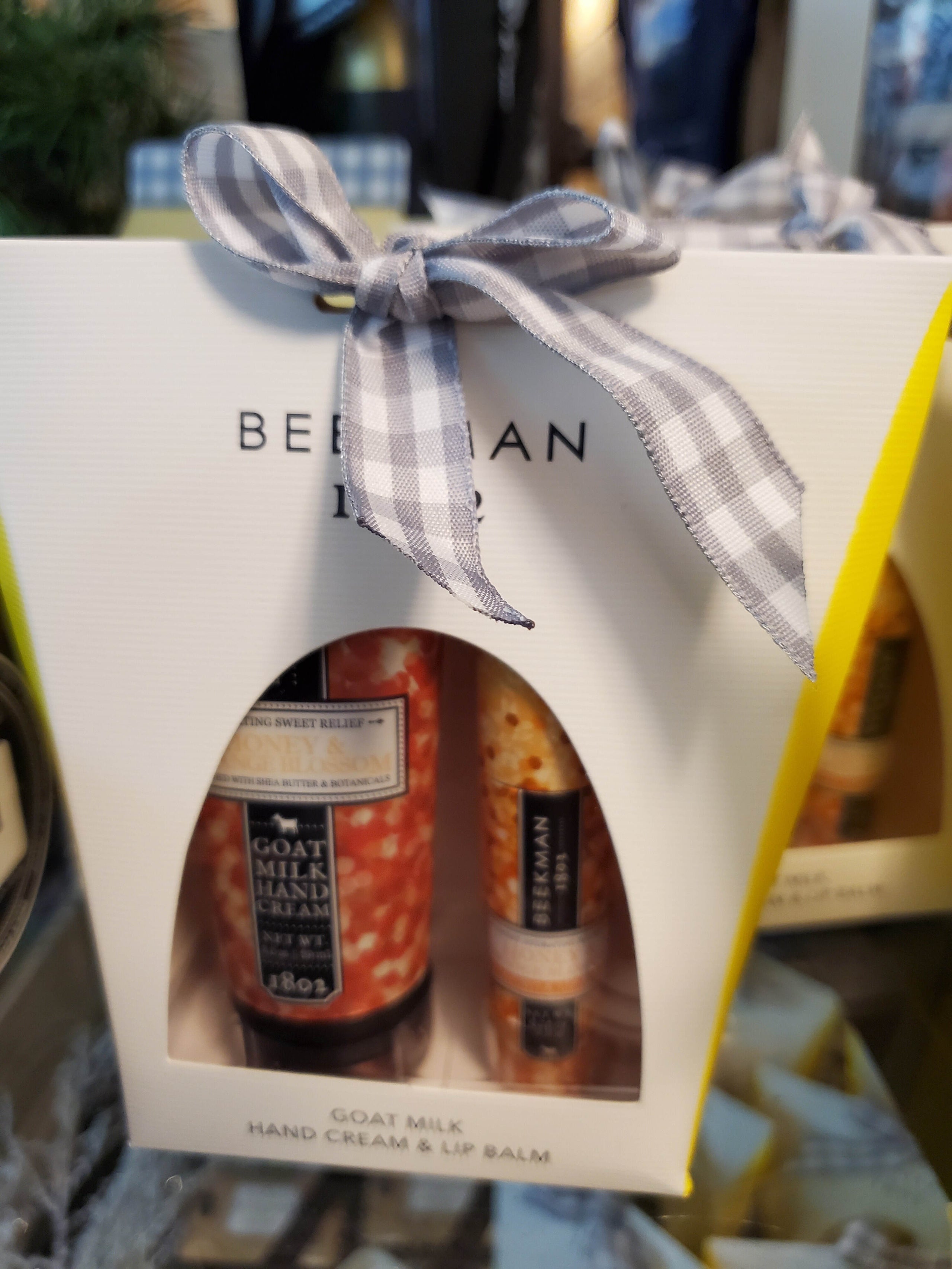 Beekman 1802 Gift set of hand cream and lip balm in Honey and Orange ...